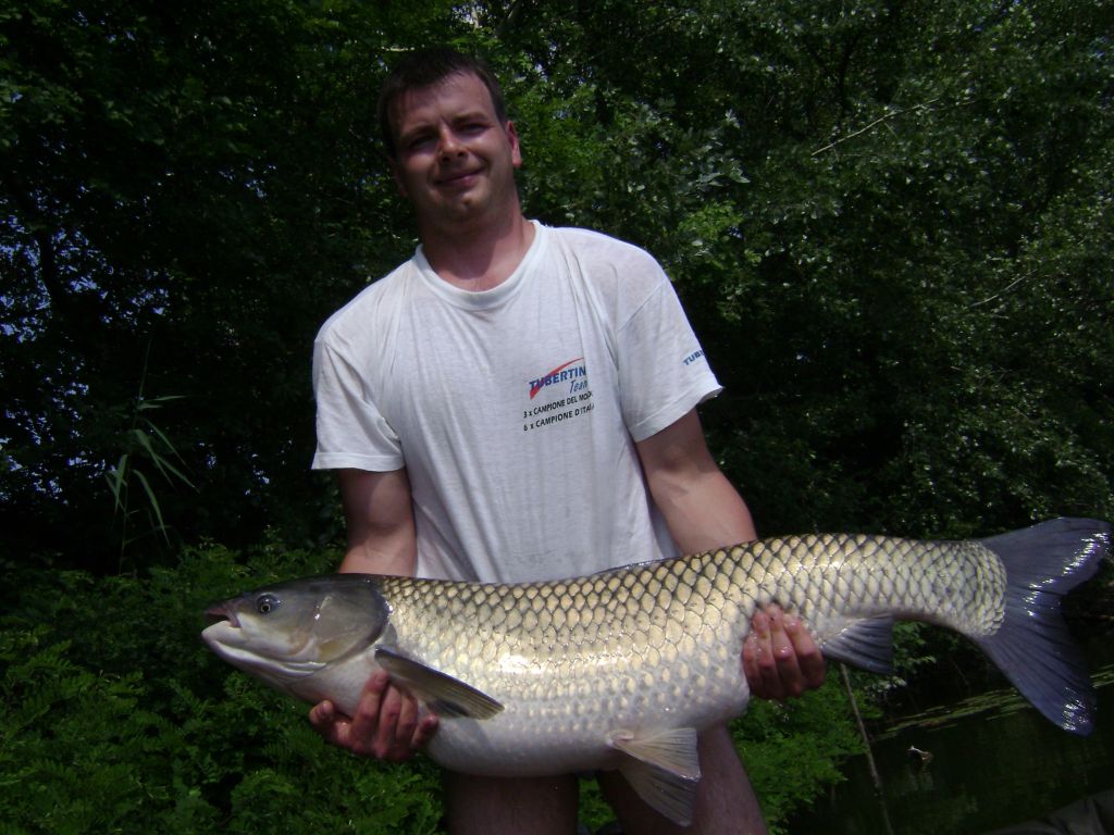 fzoli20 - Amur - Haldorádó horgász áruház