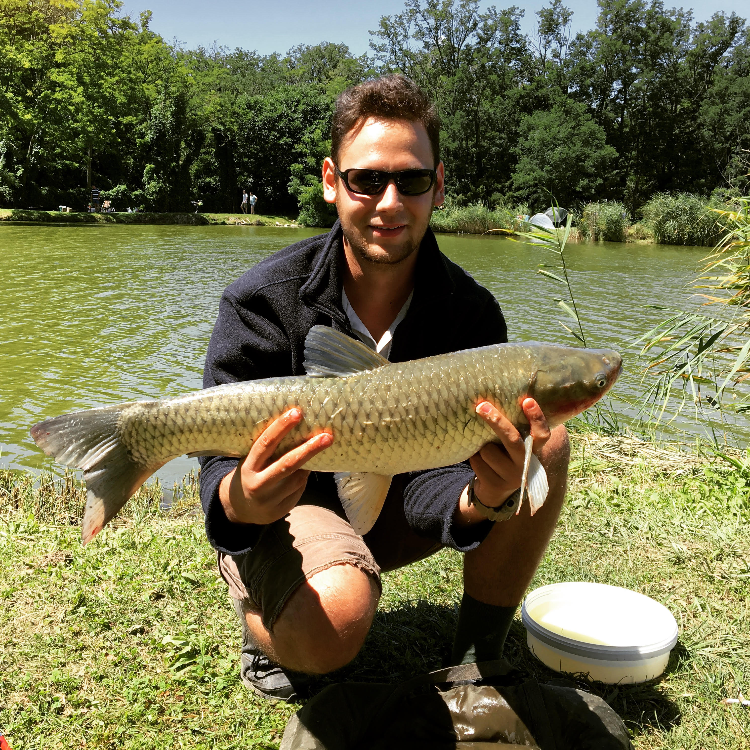 fiktor - Amur - Haldorádó horgász áruház